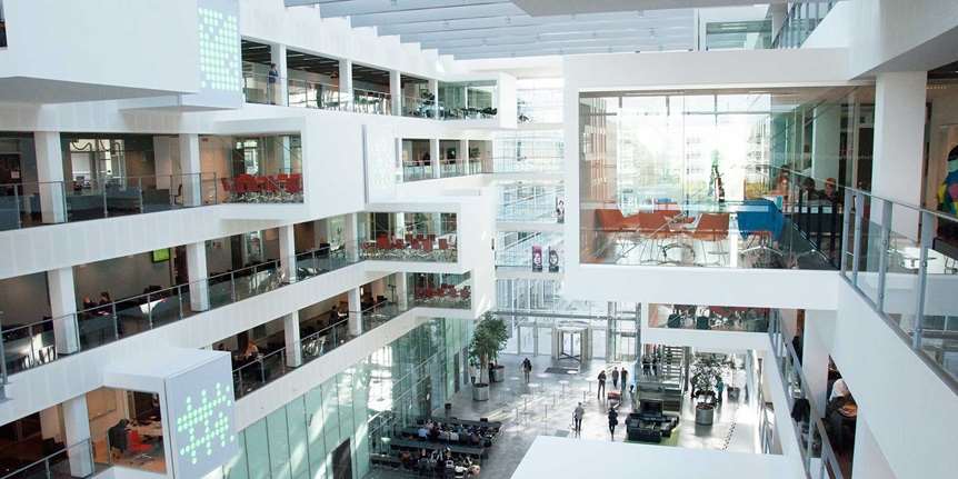 Bigraphical Location Models